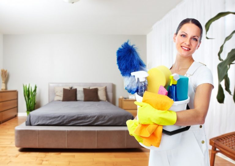 How to Clean Your Untidy Bedroom Easily | Ellwood City Memories